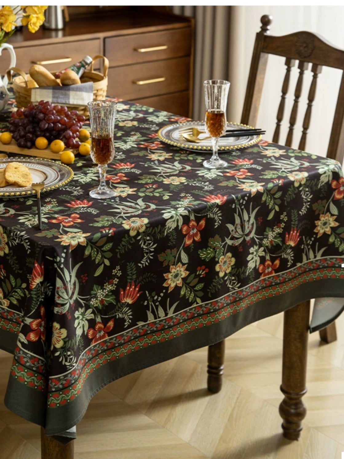 Countryside Floral Tablecloth– The Cottagecore