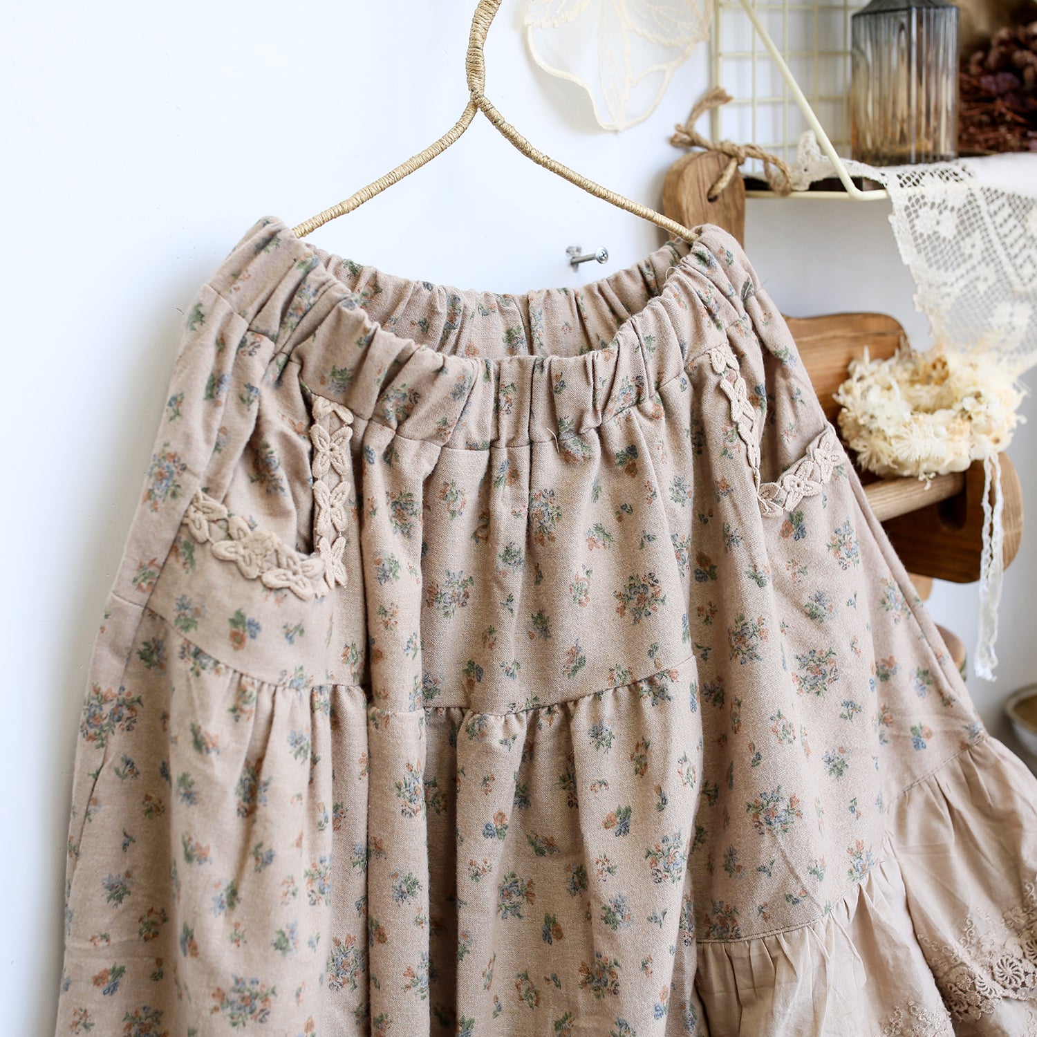 Farmcore Vibe Floral Skirt With Pockets– The Cottagecore