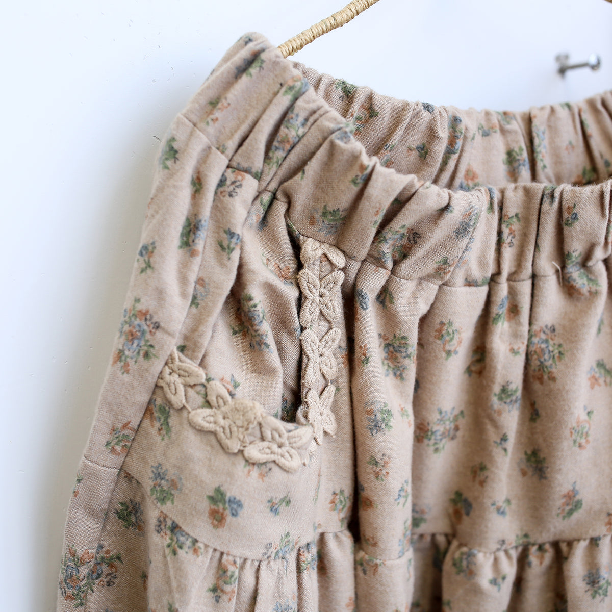 Farmcore Vibe Floral Skirt With Pockets– The Cottagecore