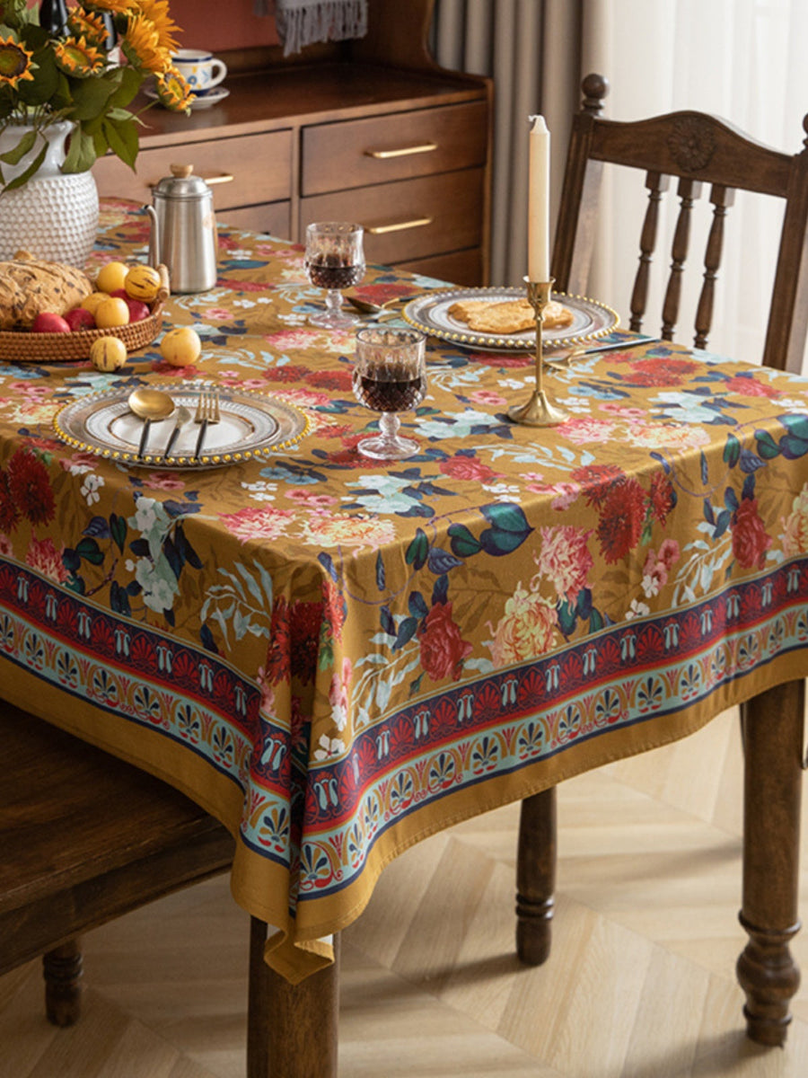 Countryside Floral Tablecloth– The Cottagecore