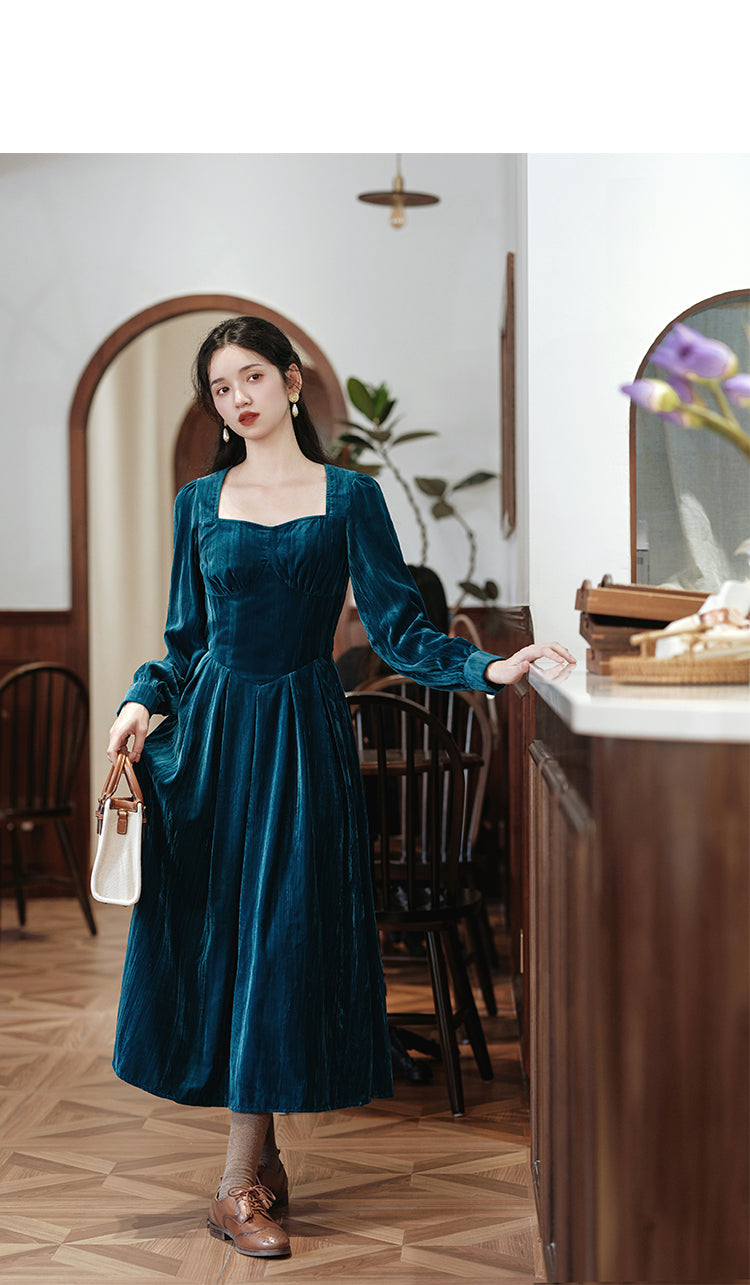 Vintage Velvet Dress + Painting Corset– The Cottagecore