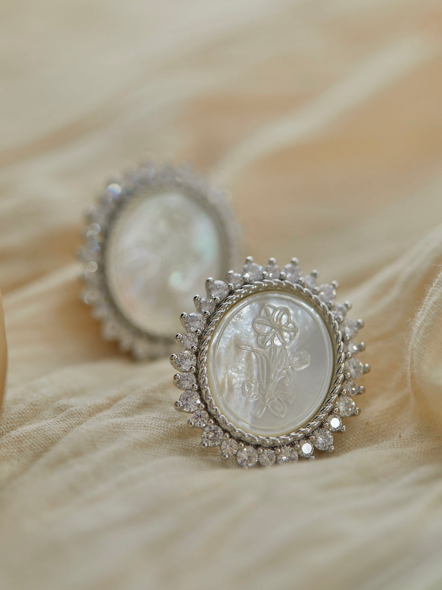 Large Oval Shell Earrings– The Cottagecore