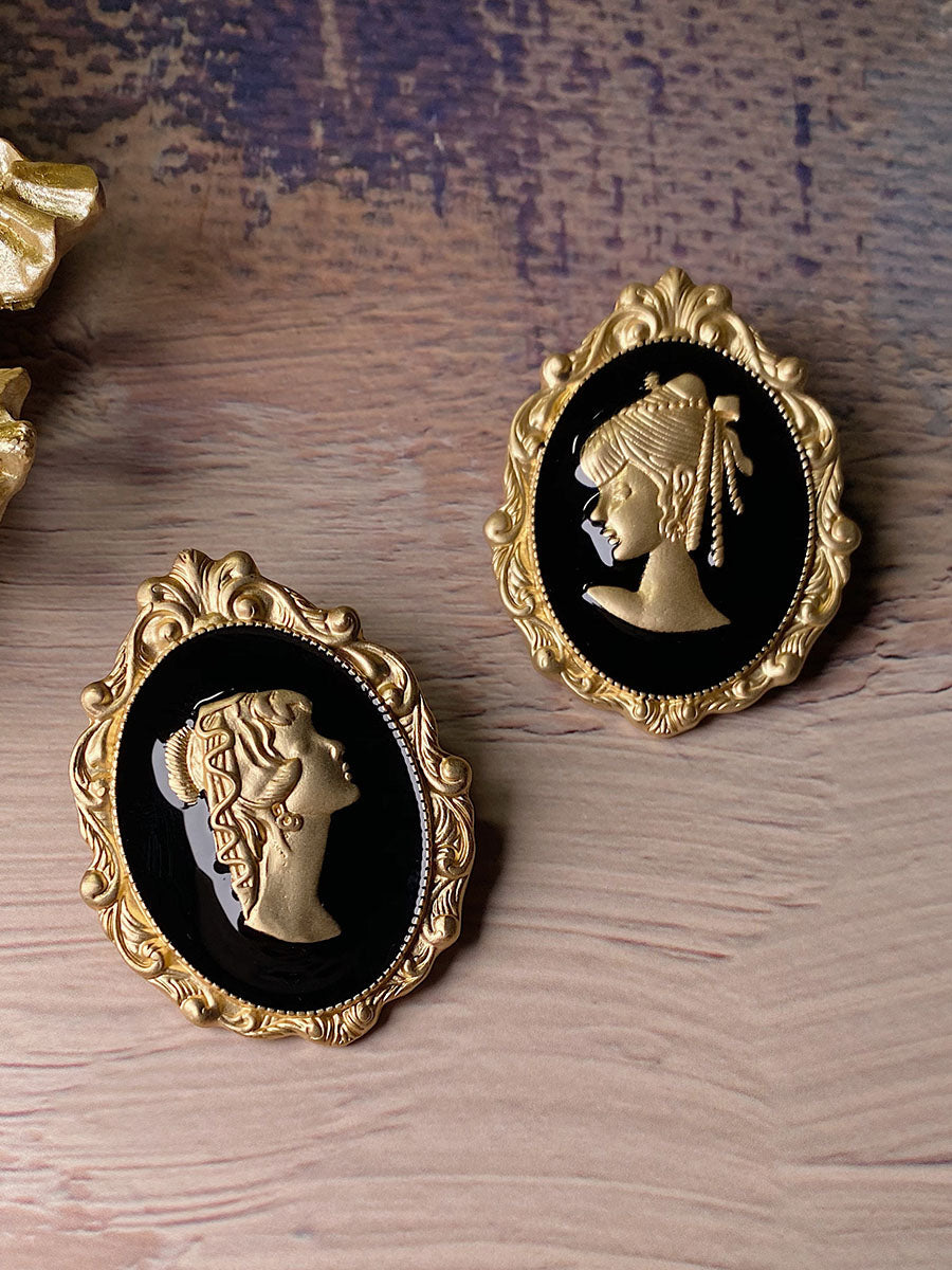 Antique Portrait Brooch– The Cottagecore