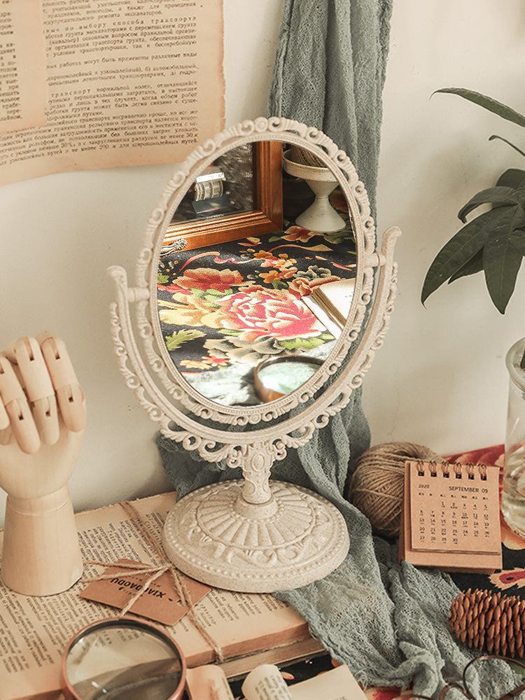 Vintage Oval Mirror– The Cottagecore