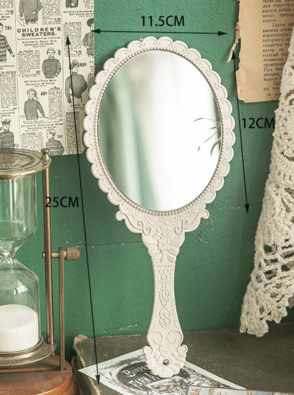 Vintage Oval Mirror– The Cottagecore