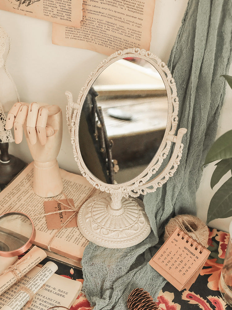Vintage Oval Mirror– The Cottagecore