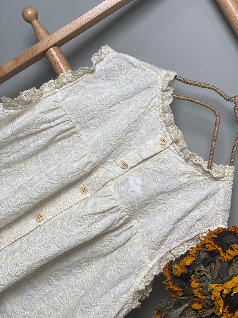 Lace Collar Embroidered Vest– The Cottagecore