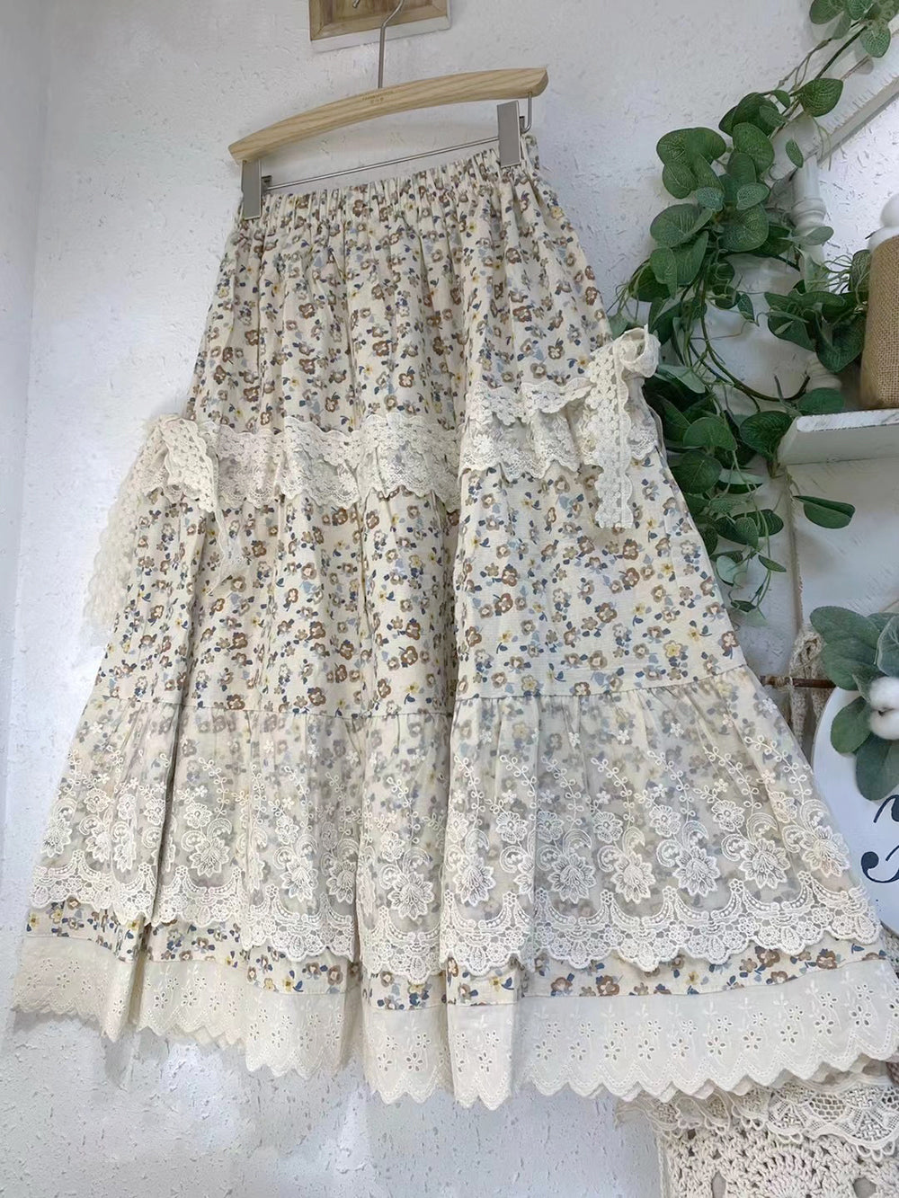 Countrycore Lace Trim Floral Skirt– The Cottagecore