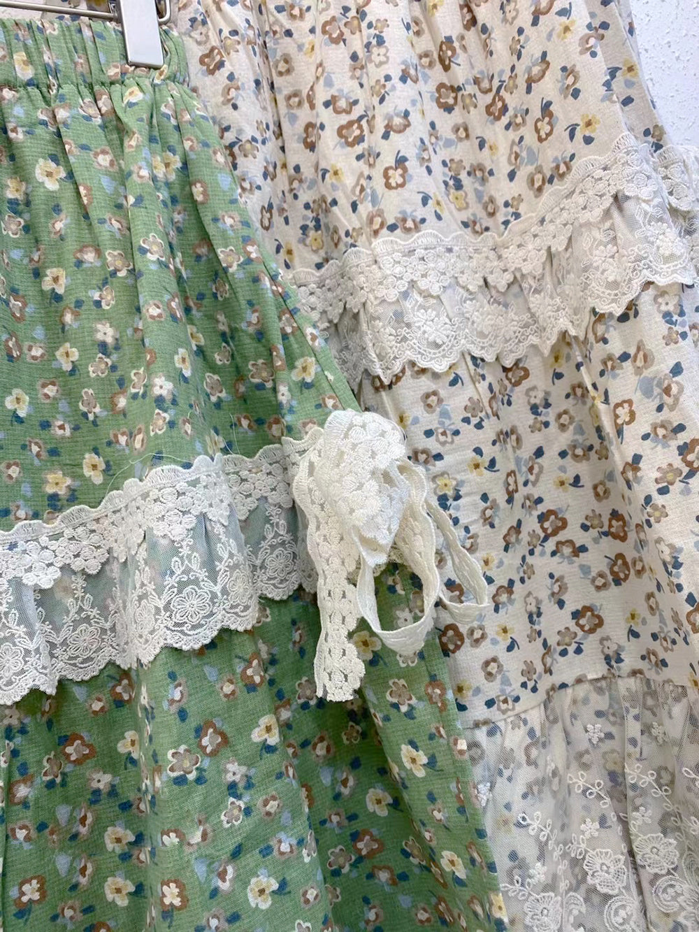 Countrycore Lace Trim Floral Skirt– The Cottagecore