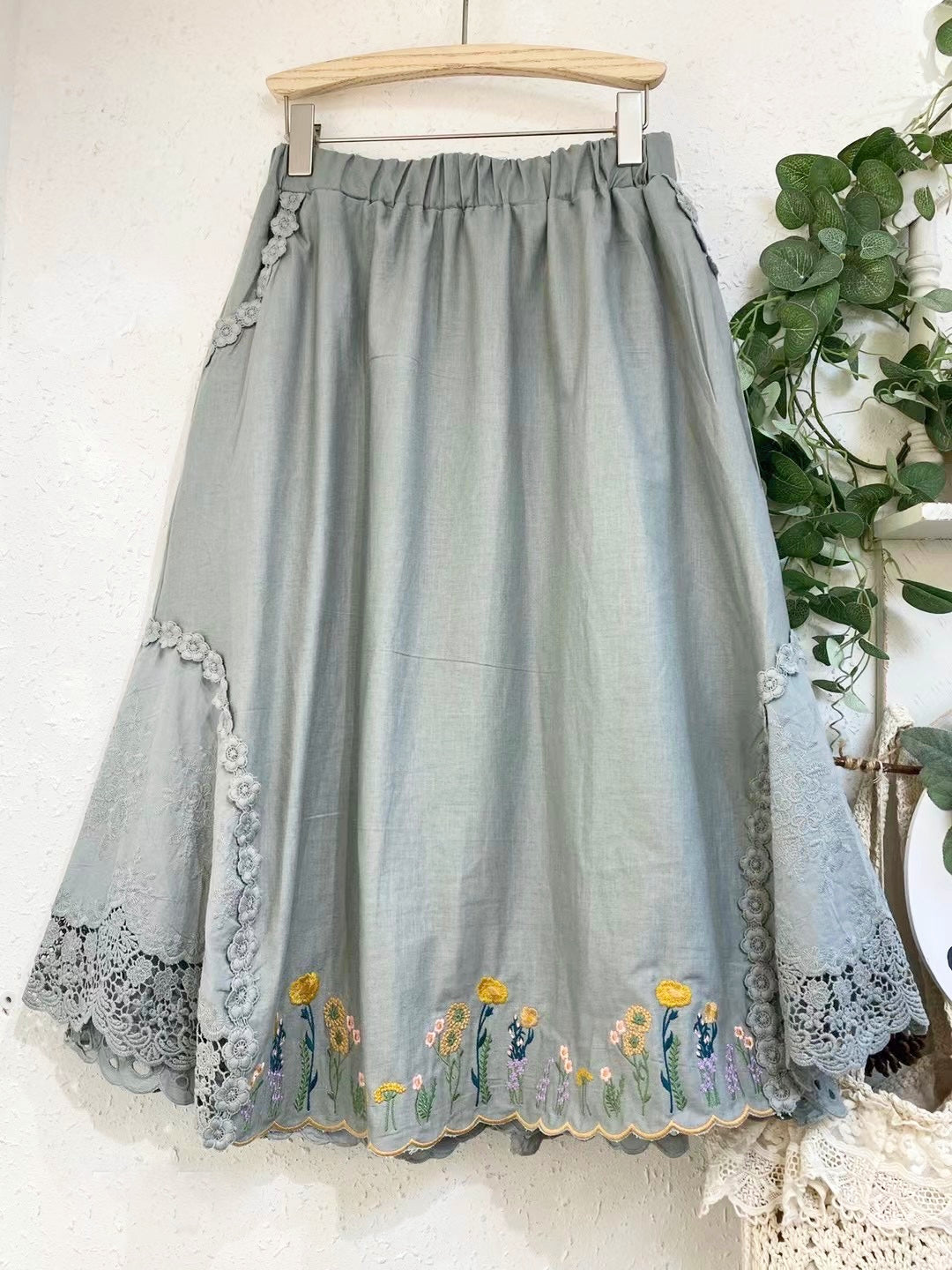 Embroidered Flowers Hem Double Layered Linen Skirt– The Cottagecore